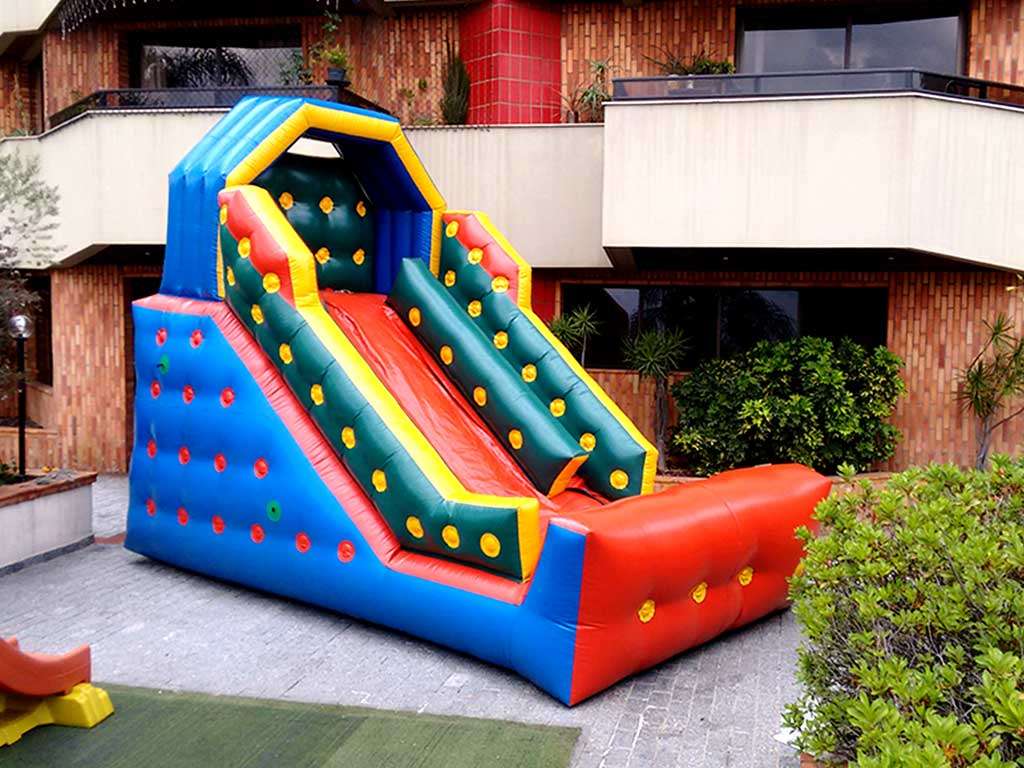 Aluguel de Tobogã Inflável para Festa Infantil - Brincaê Aluguel de Tobogã Inflável para Festa Infantil - Brincaê